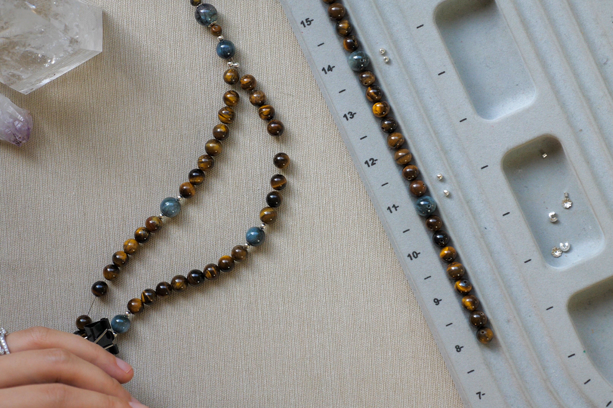 DIY 108-Bead Mala Necklace, Tiger Eye and Kyanite – The DIY MYSTIC