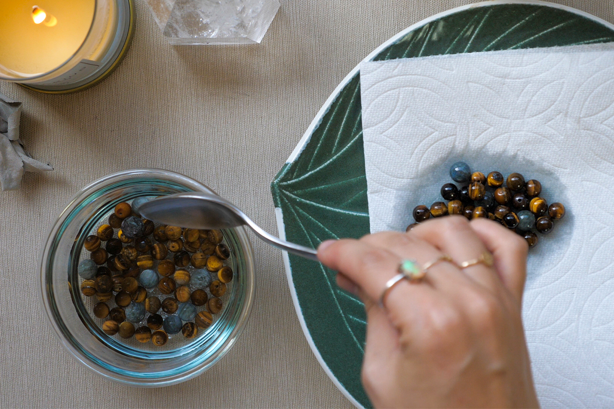 DIY 108-Bead Mala Necklace, Tiger Eye and Kyanite – The DIY MYSTIC